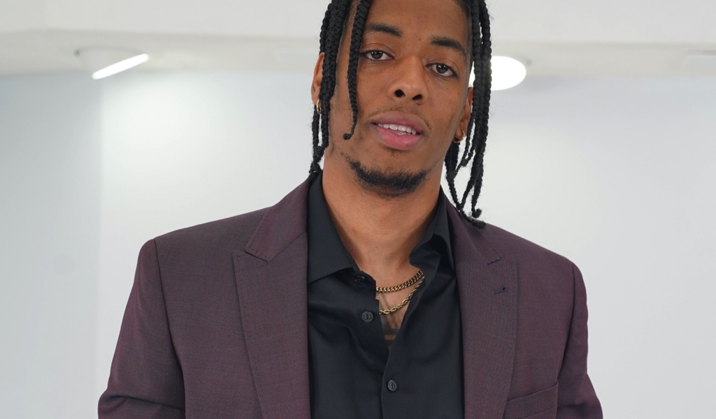 Zaddy2x Takes on Blake Blossom in SHF Cumback Scene | AVN