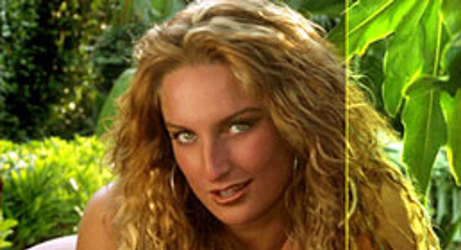 DreamGirls Regular Wins Miss Nude North America AVN
