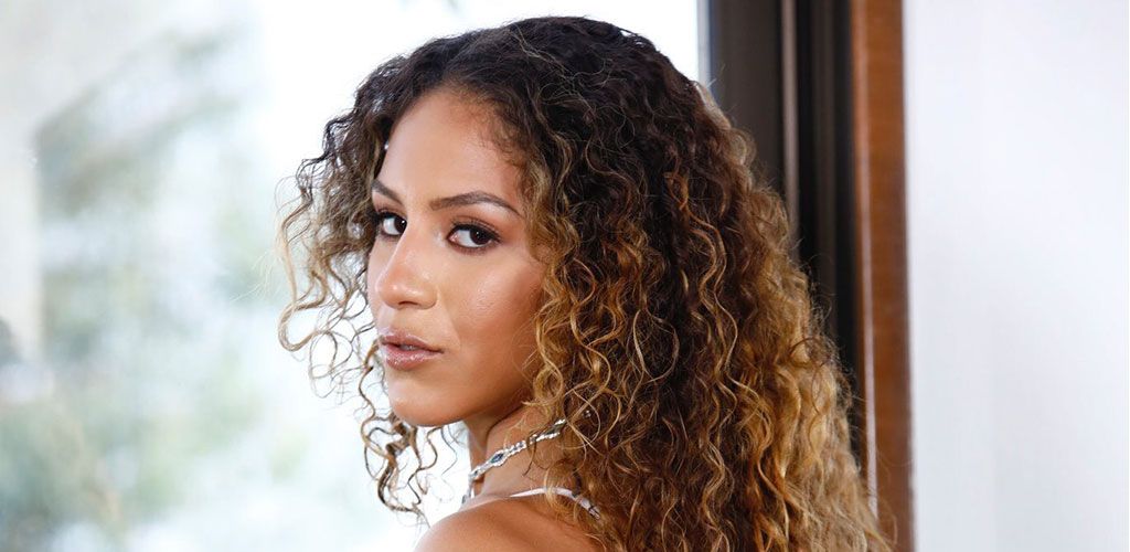 Liv Revamped Back From Europe, Looking For 'Cumback' XRCO Award | AVN