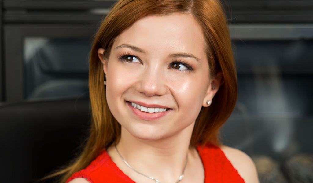 Alice Little Invites Everyone to Her Birthday Party | AVN